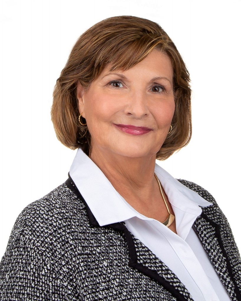 Renee Macdonald - The Real Estate Agency of SW Florida